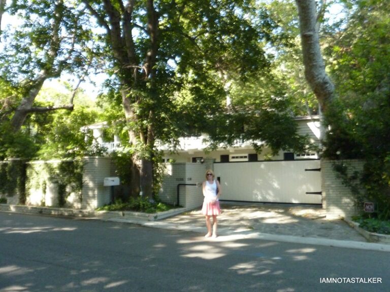 The “Spanglish” House – IAMNOTASTALKER