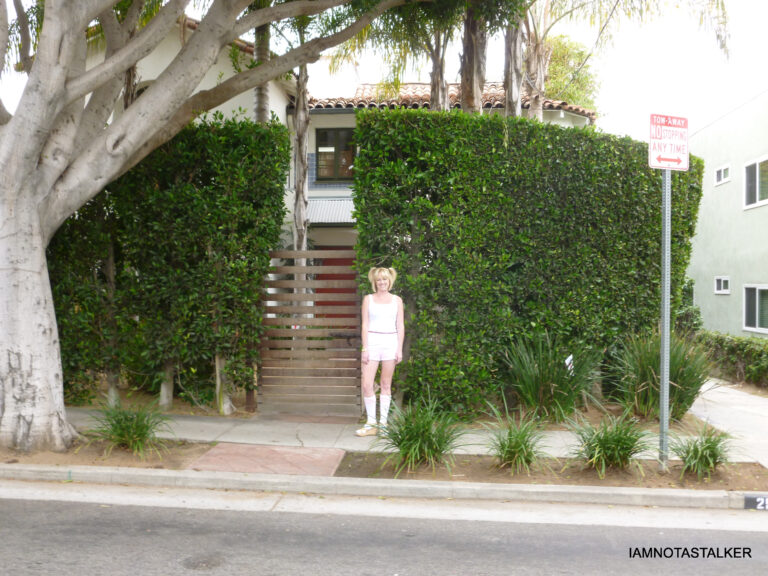 The “Three’s Company” Apartment Building – IAMNOTASTALKER